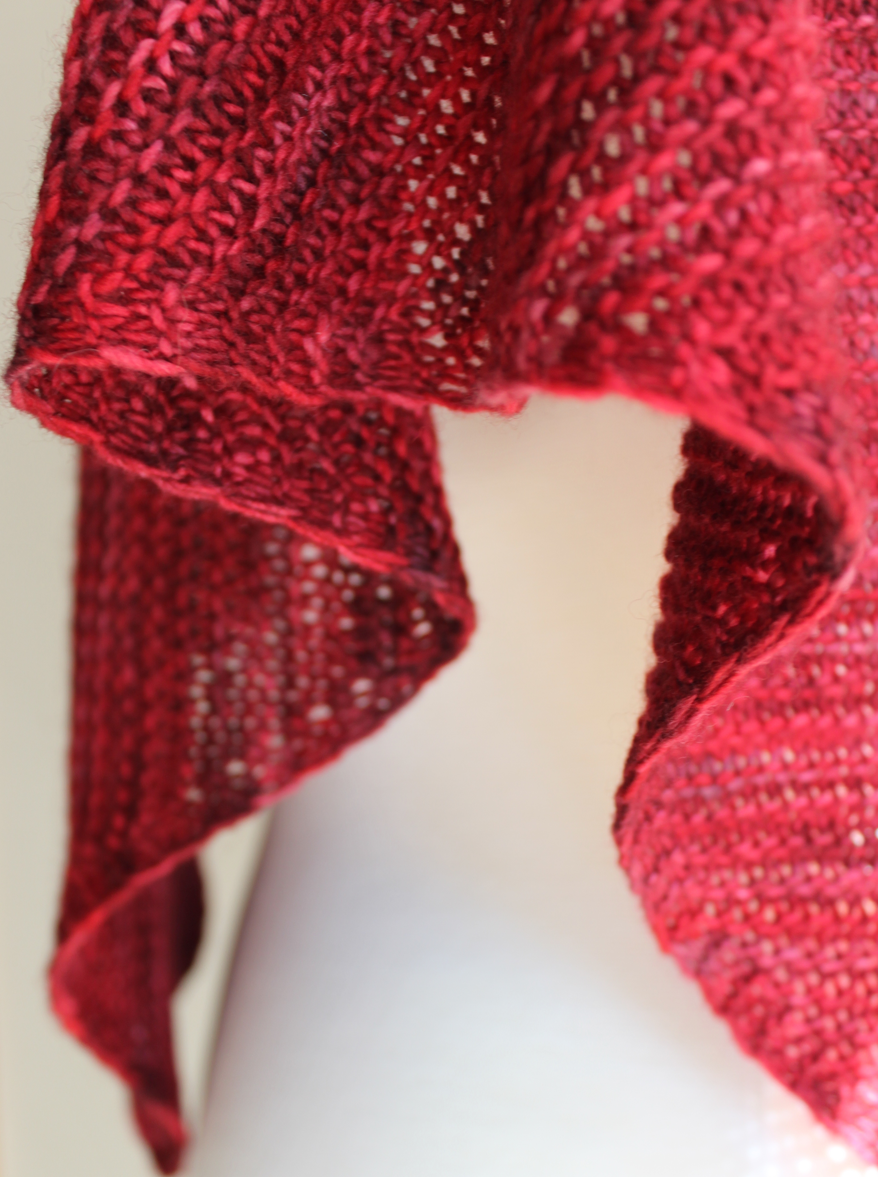 Free Knitting Patterns: Truly Triangular Scarf - Leah Michelle Designs