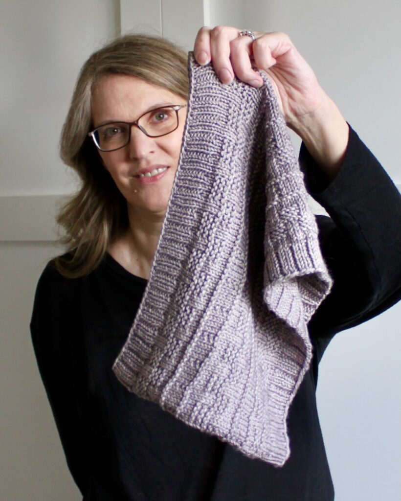 Introducing... The Square Basket Cowl! - Leah Michelle Designs